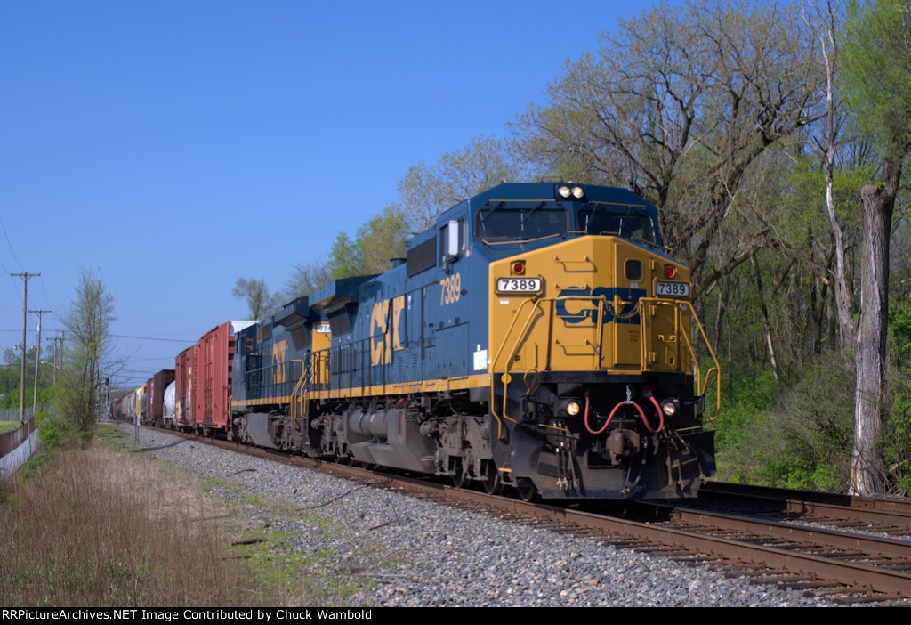 CSX 7389 - Nothbound at MP 57